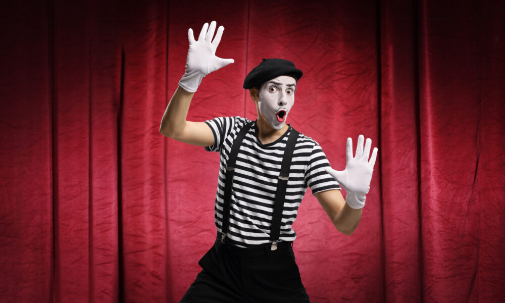 Rentrée - Il se fait exclure de sa formation de mime après avoir ...